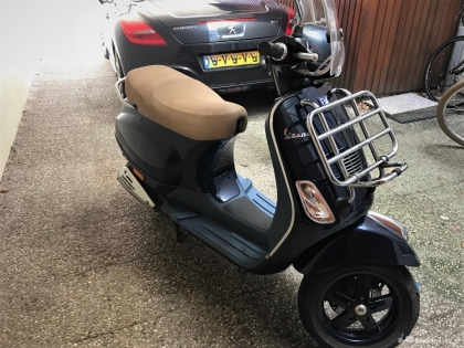 Vespa LX 50 blauw